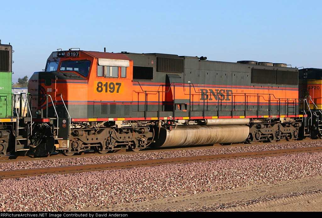 BNSF 8197